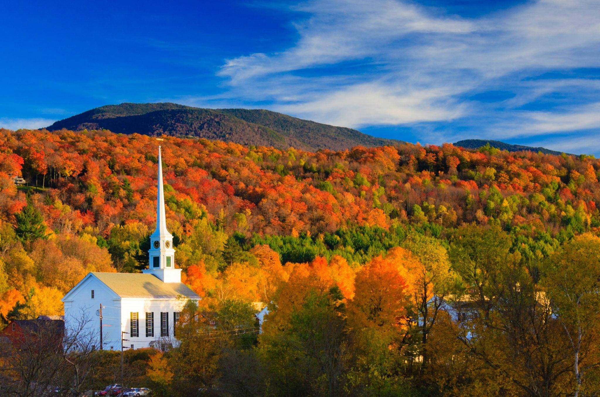 6 Unique Ways to View Stowe Foliage: A Leaf Peeping Guide | Go Stowe